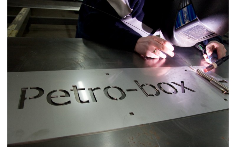 Unternehmen – Petro-Box GmbH